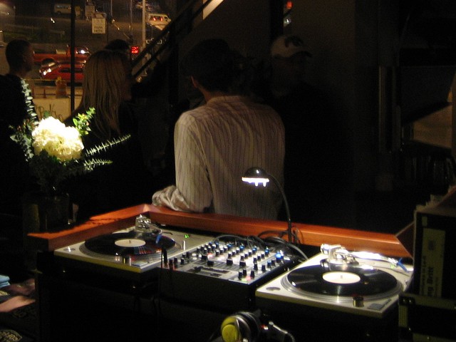 Zune Update - ARTWORK - DJ